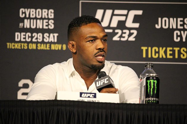 Jon Jones Protects Businesses From Vandalism in Albuquerque, Posts Video