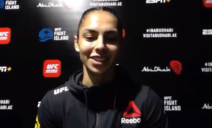 UFC Fight Island 2: Ariane Lipski Looking to Climb Flyweight Rankings ...