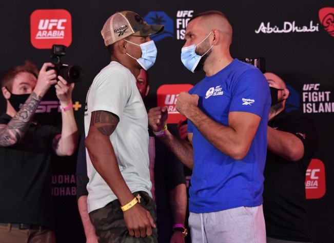 UFC Fight Island 3 Results: Alex Oliveira Outclasses Peter Sobotta