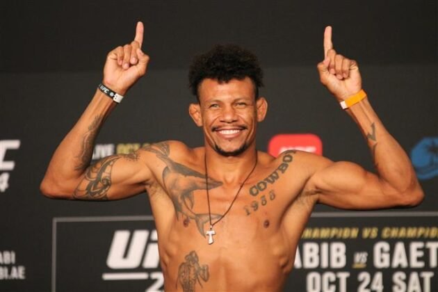 Ramazan Kuramagomedov Will Fight Alex Oliveira on Short Notice at UFC ...