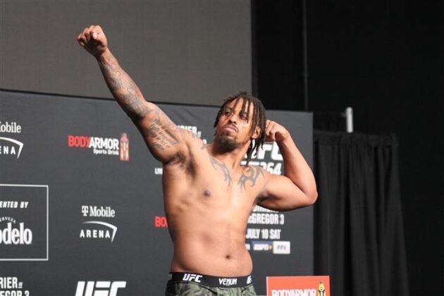 Greg Hardy vs. Sergey Spivak Lands on UFC 272