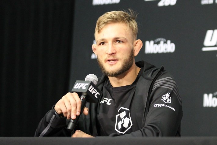 UFC 266's Jonathan Pearce: "I Didn't Come Here Just to Be in the UFC"