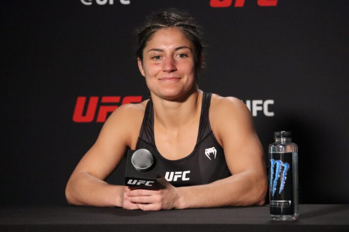 UFC Vegas 43: For Loopy Godinez, Breaking Records Just the "Cherry on Top"