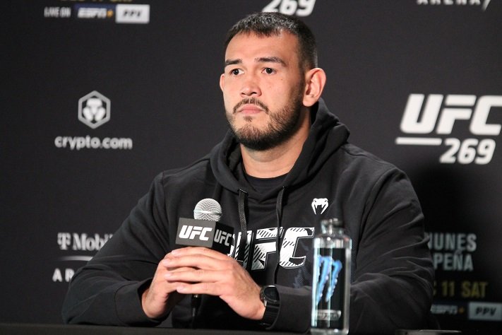 UFC 269: Augusto Sakai Doesn't Want to Let Losses Define Him