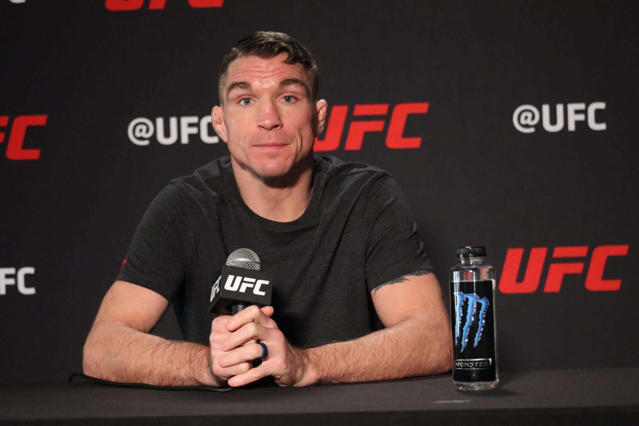 UFC Vegas 45: Darren Elkins Has Embraced the Blood