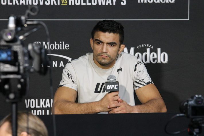 UFC 276: Andre Muniz Feels He's Two Fights Away From Title Shot