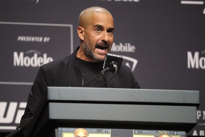 Jon Anik 'Wouldn't Be Surprised' if Winner of Aspinall vs. Pavlovich ...