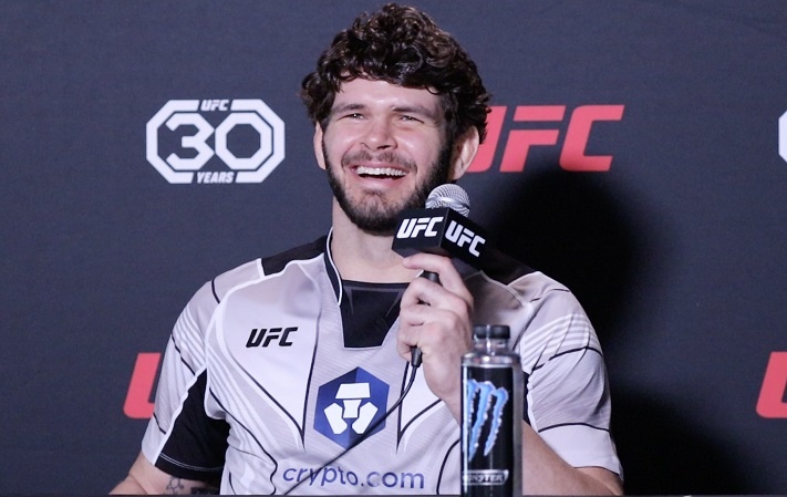 UFC Vegas 69: Philipe Lins Ready for a "Big Challenge," Top 15