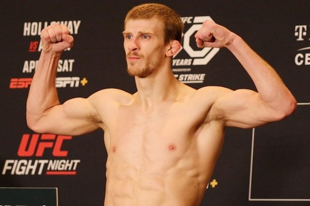 UFC Kansas City: Holloway vs. Allen Weigh-In Photo and Video Highlights