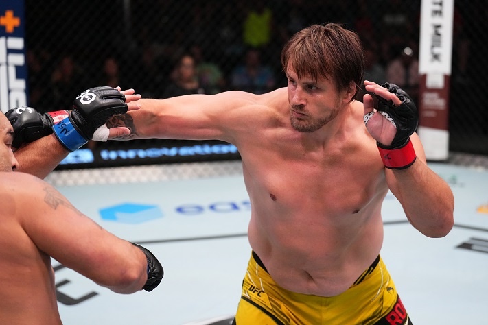 UFC Vegas 76: Alexandr Romanov Returns to Win Column With Dominant ...