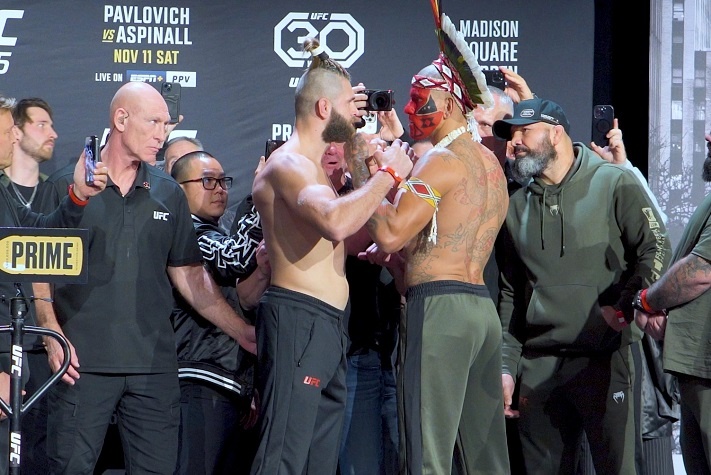 UFC 295: Alex Pereira Finishes Jiri Prochazka in Main Event, Stoppage ...