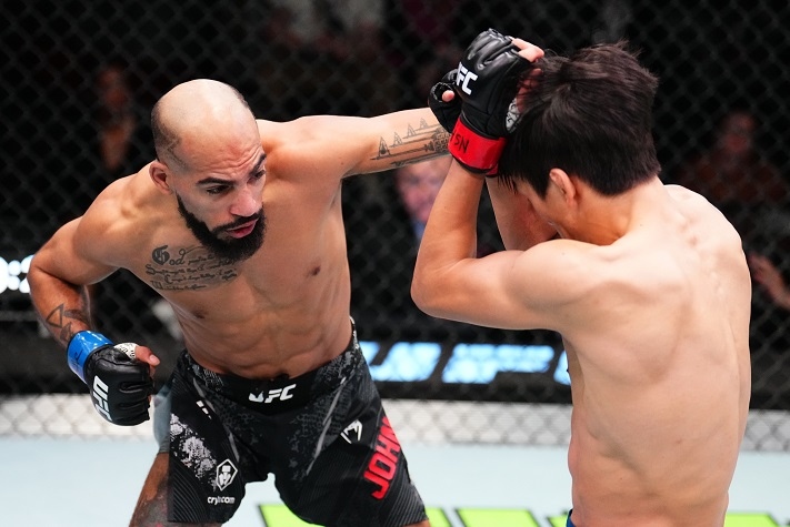 UFC Vegas 85: Charles Johnson Snaps Losing Skid, Hands Azat Maksum His ...