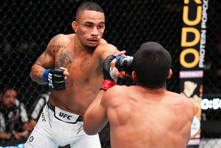 UFC Vegas 89: Igor Severino Mistakes Andre Lima for Steak, DQ'd for Biting