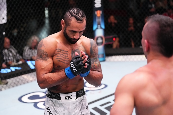 Mike Davis Tears Bicep in Sparring, Out of Dober Fight at UFC Denver