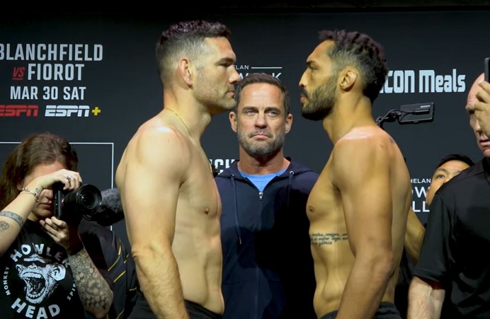 UFC Atlantic City: Chris Weidman Eye Pokes Bruno Silva Repeatedly, TKO ...