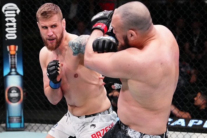 UFC Vegas 90: Lukasz Brzeski Spoils Debut of Valter Walker