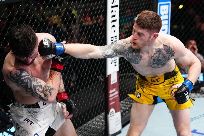 UFC Vegas 90: Charlie Campbell Wins Chaotic War Over Trevor Peek