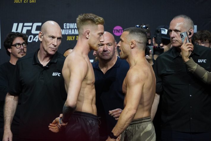 UFC 304: Sam Patterson Dominates in Front of Home Crowd, Submits Kiefer ...