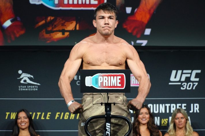 Alexander Hernandez Meets Kurt Holobaugh at UFC Vegas 104