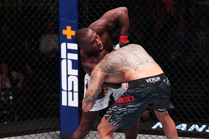 UFC Vegas 100: Tresean Gore Returns, Subs Antonio Trócoli