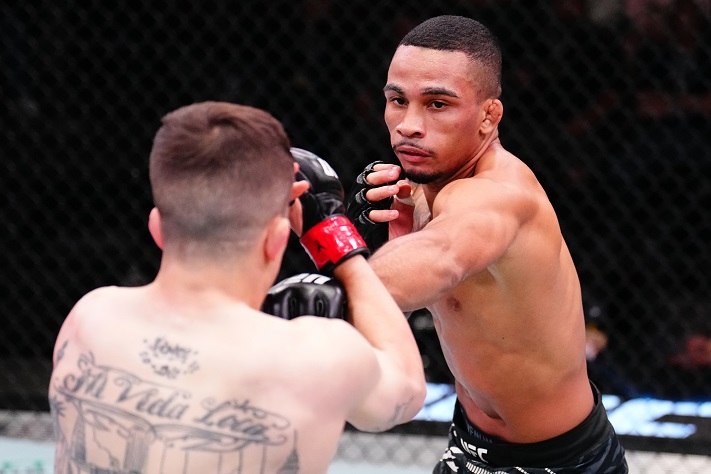 UFC Vegas 104: Andre Lima Stays Perfect, Subs Daniel Barez