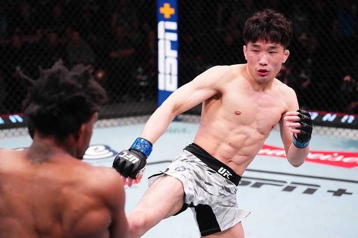 Chang Ho Lee 'Korean Khabib' Dominates, Takes TKO Victory
